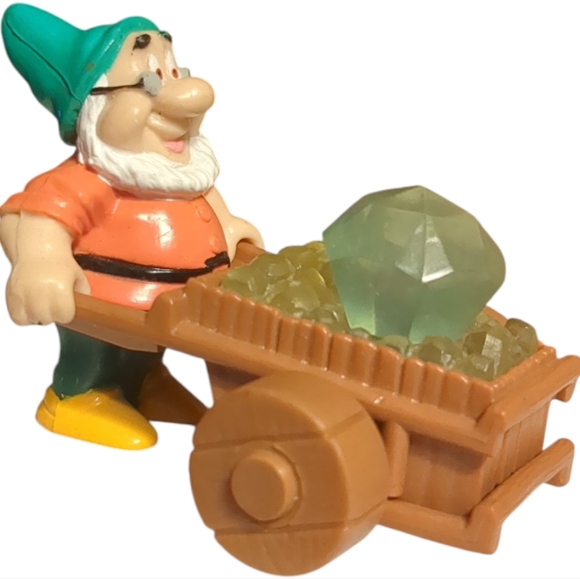 Disney | Toys | 993 Mcdonalds Disneys Snow White Doc Diamond Cart ...